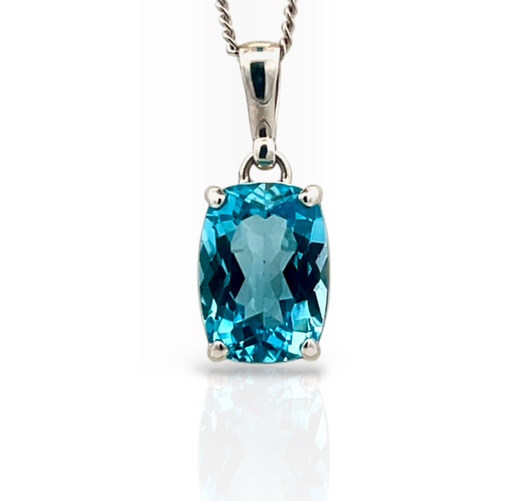 Cushion claw set pendant – Haab Designer Jewellers
